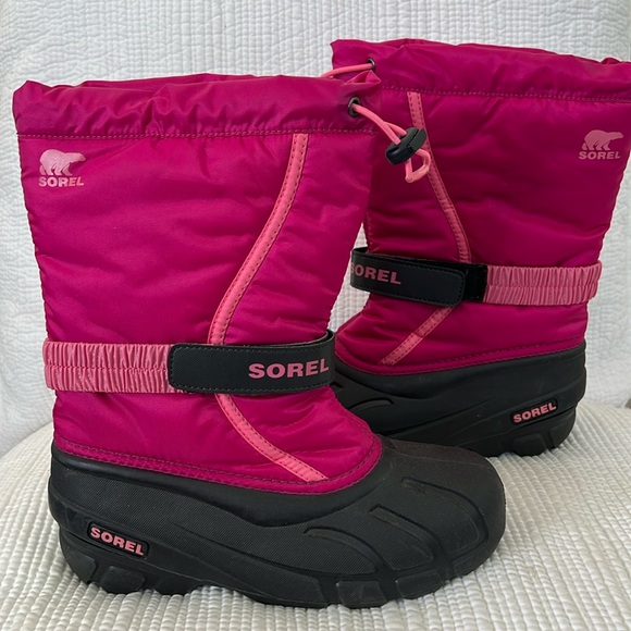 Sorel | Shoes | Nwot Flurry Weather Resistant Snow Boot Big Kid Size ...